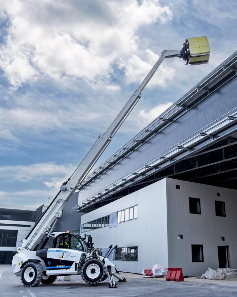 Telescopic handlers Full Electric | Faresin Industries